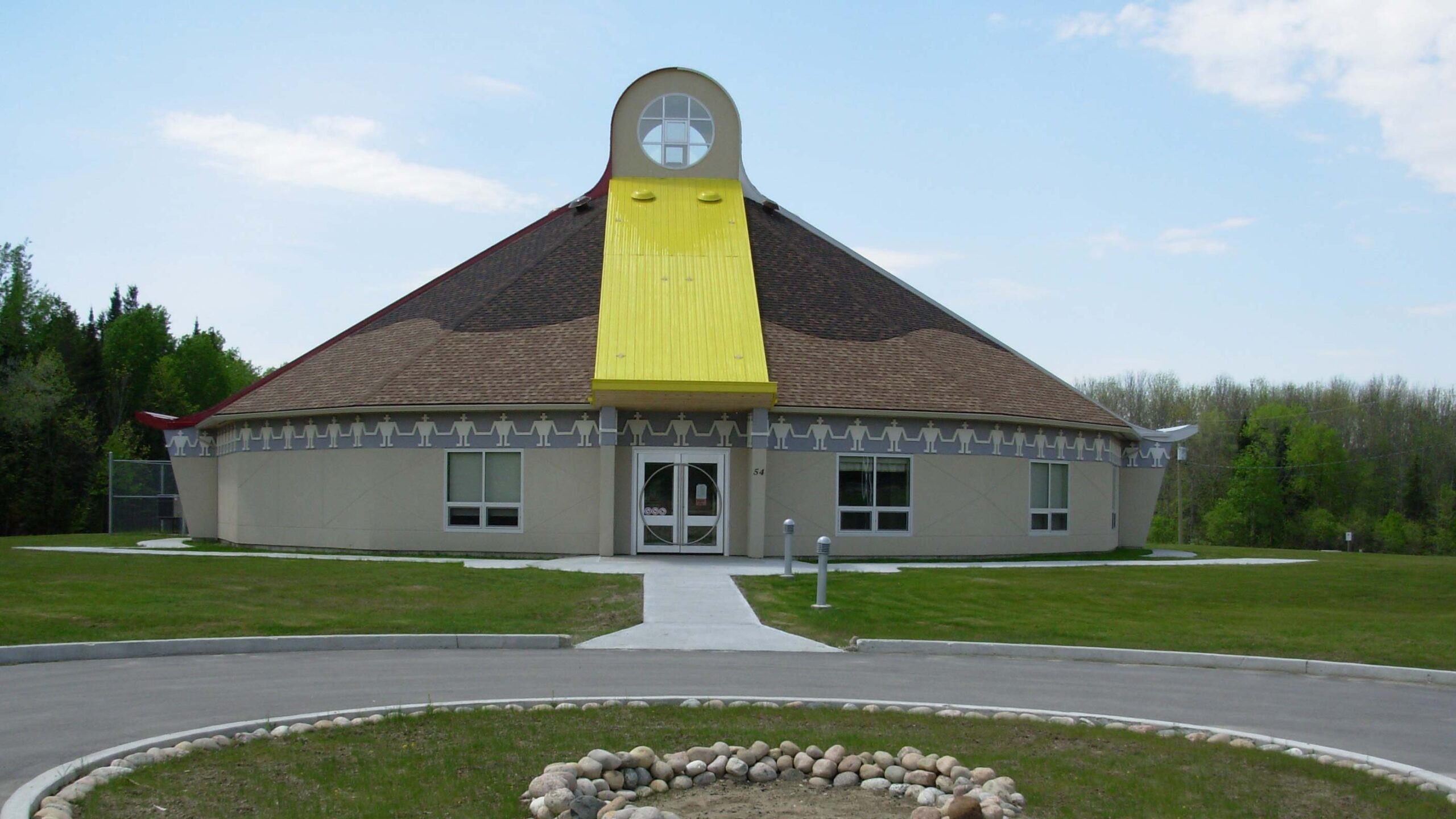 Kitigan Zibi Anishinabeg Cultural Education Centre - FNCCEC